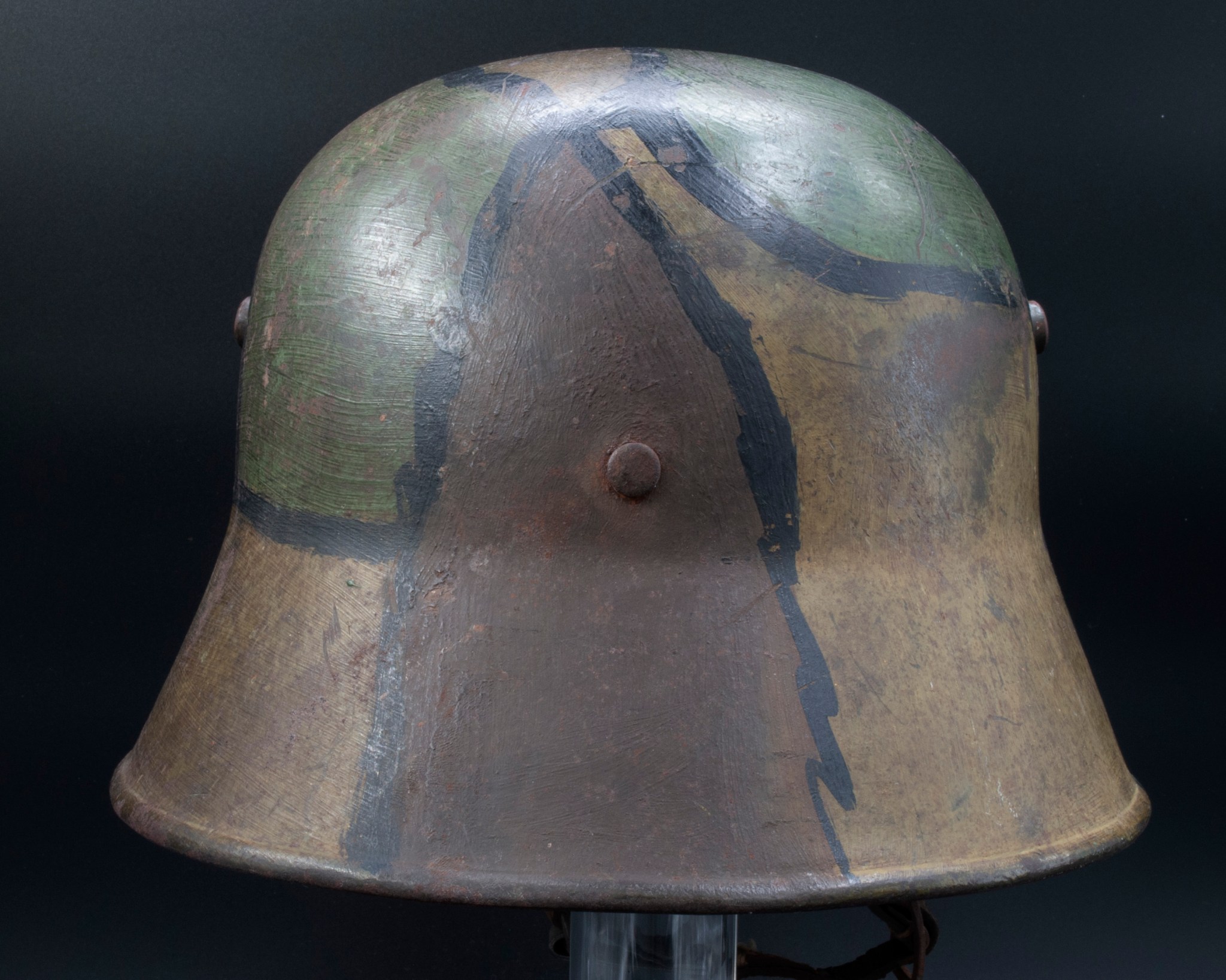 German M18* – Steel Helmets of the World Wars
