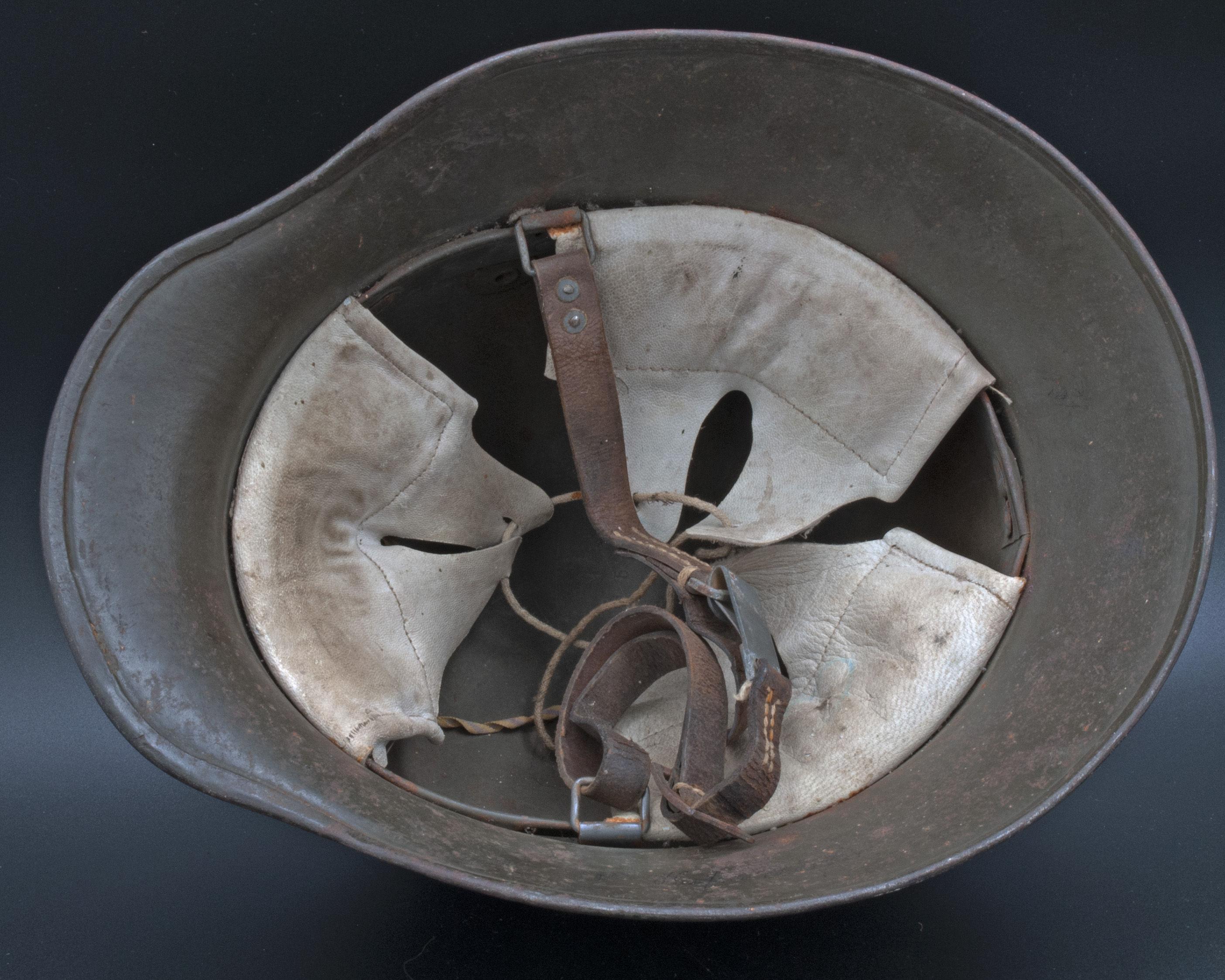 German M18* – Steel Helmets of the World Wars