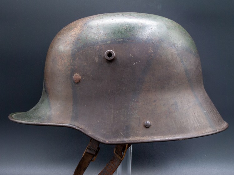 German M16* – Steel Helmets of the World Wars