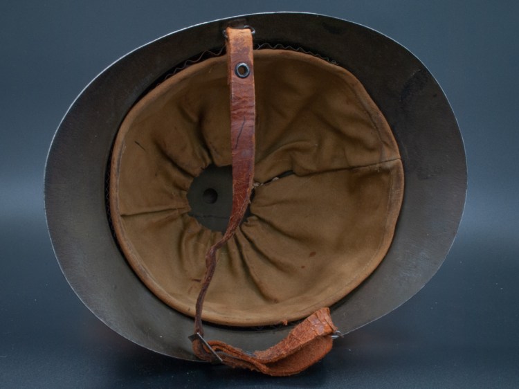 Russian M17* – Steel Helmets of the World Wars