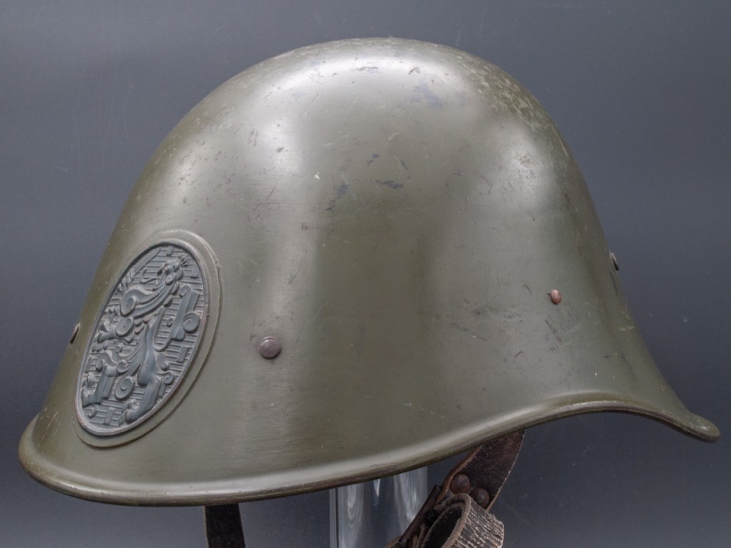 Dutch – Steel Helmets of the World Wars