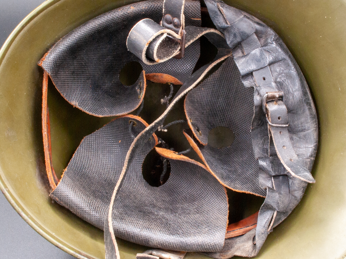 Romanian M39* – Steel Helmets of the World Wars