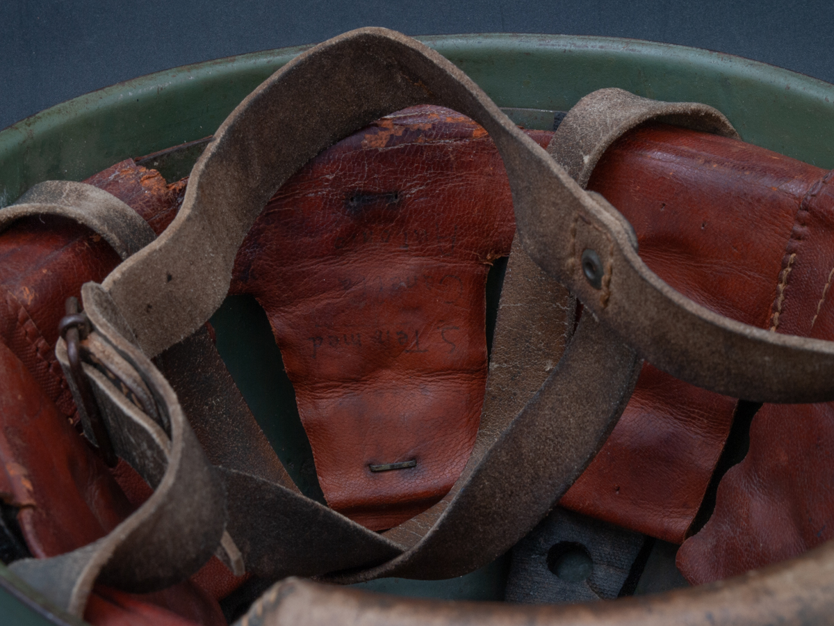 Italian M42 Paratrooper* – Steel Helmets of the World Wars