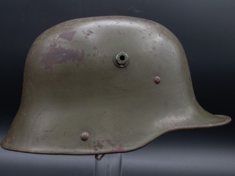 Steel Helmets of the World Wars – A collector's guide to combat helmets ...