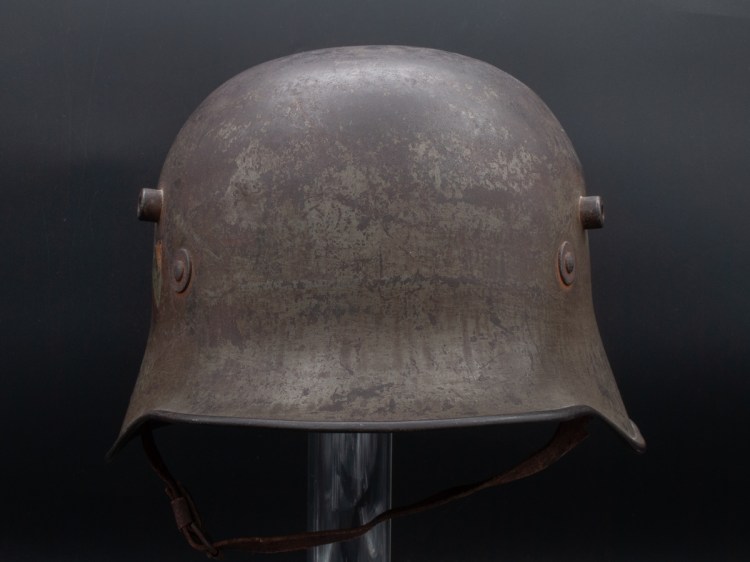 Lithuanian M16/17* – Steel Helmets of the World Wars