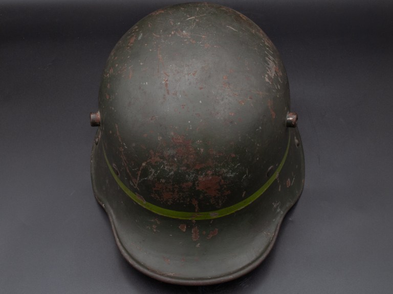 Freikorps* – Steel Helmets of the World Wars