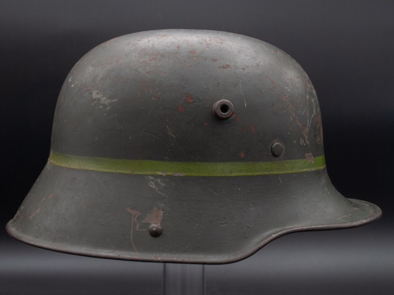 Freikorps* – Steel Helmets of the World Wars