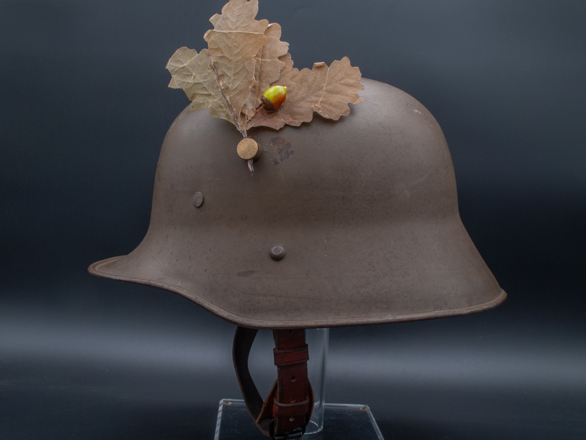 Austrian M17* – Steel Helmets of the World Wars