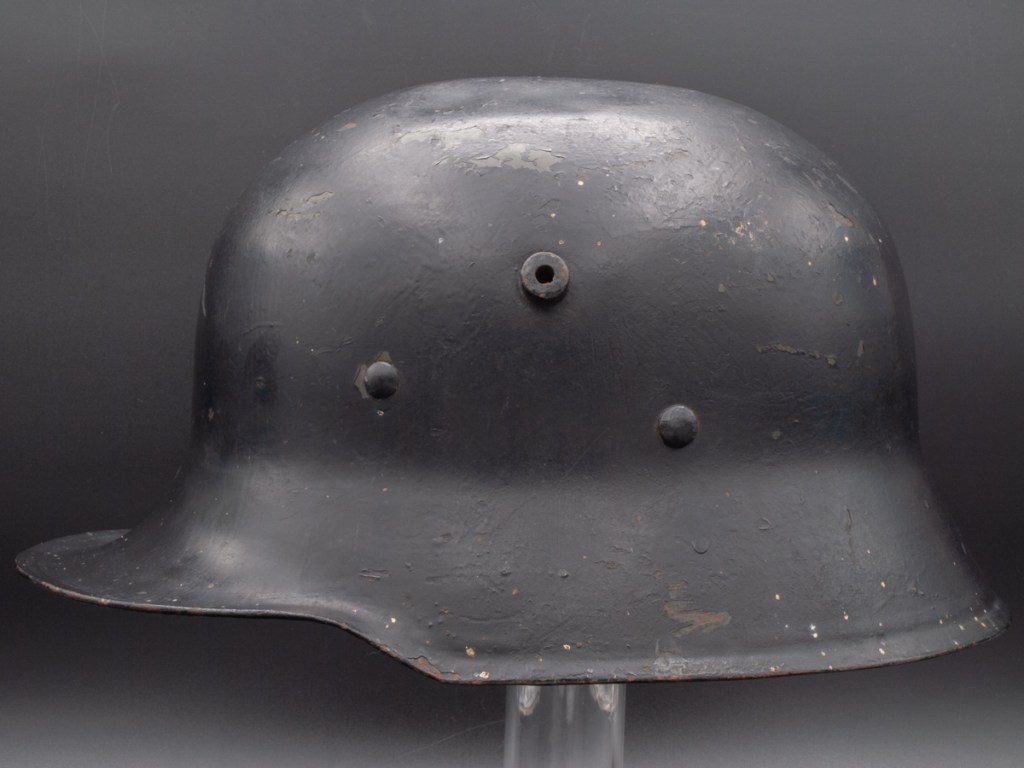 Stahlhelm Postwar – Steel Helmets of the World Wars